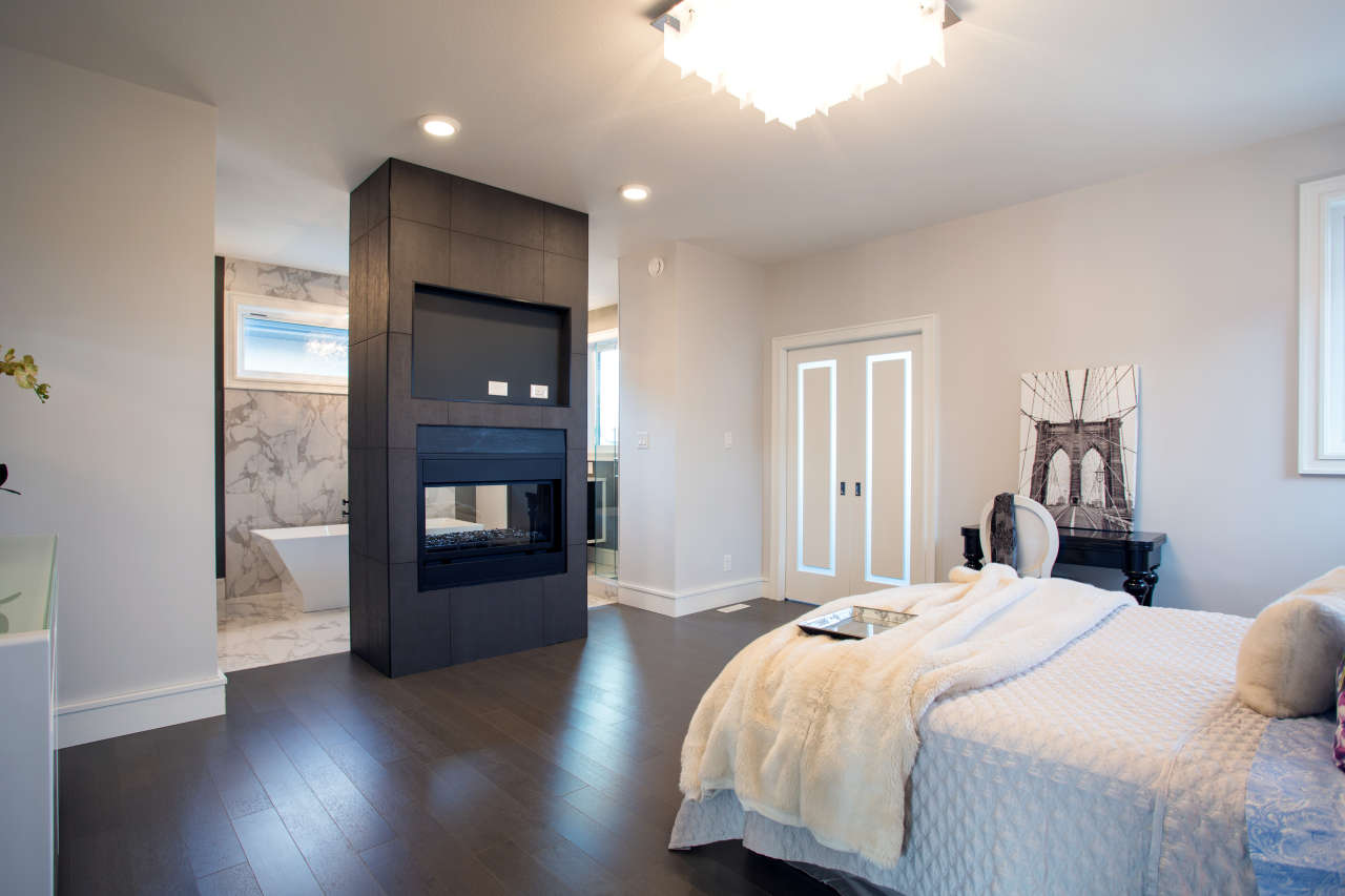 Evergreen Modified Bi-Level – Royalty Construction Home Builder in ...